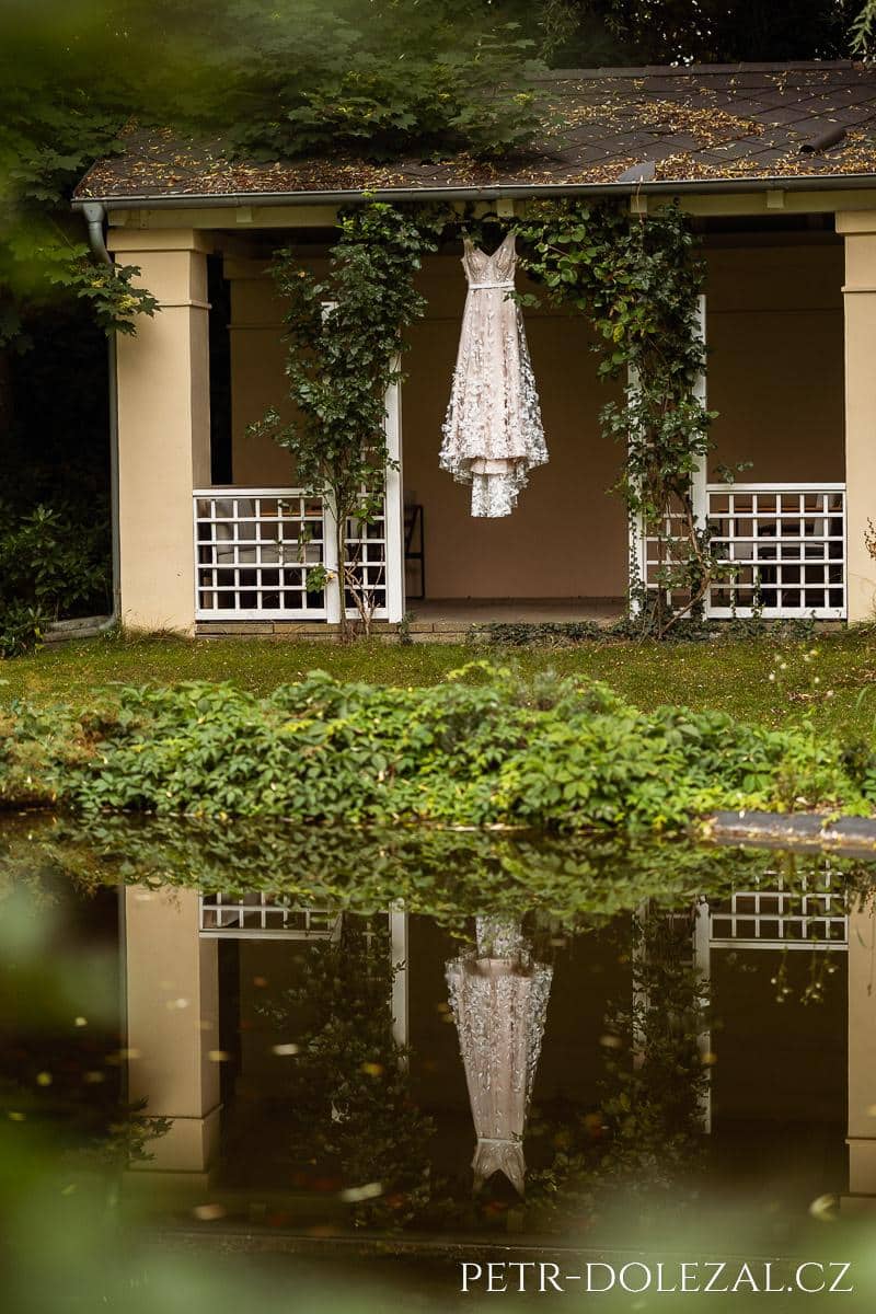 Chateau Trnová – svatba očima svatebního fotografa - Petr Doležal